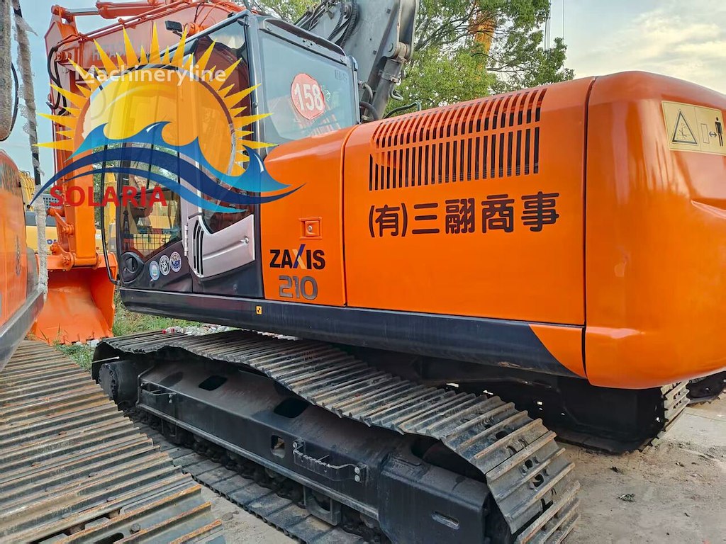 Hitachi ZX210 bager guseničar