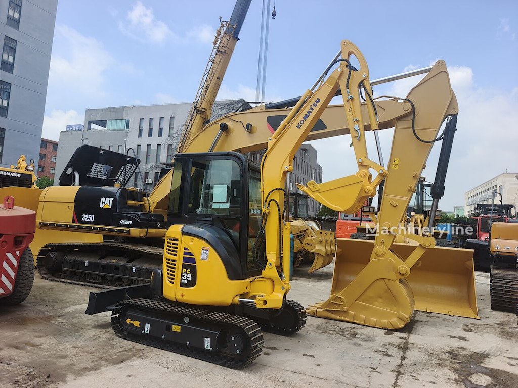 Komatsu PC35 mini bager