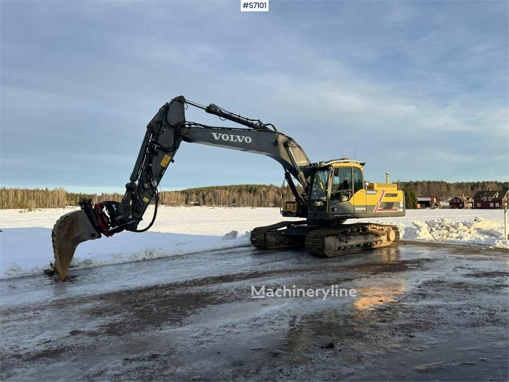 Volvo EC250DL bager guseničar