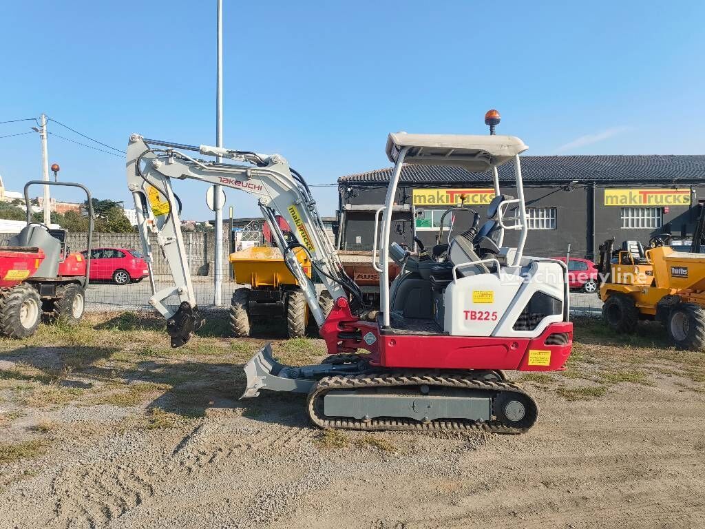 Takeuchi TB 225 mini bager