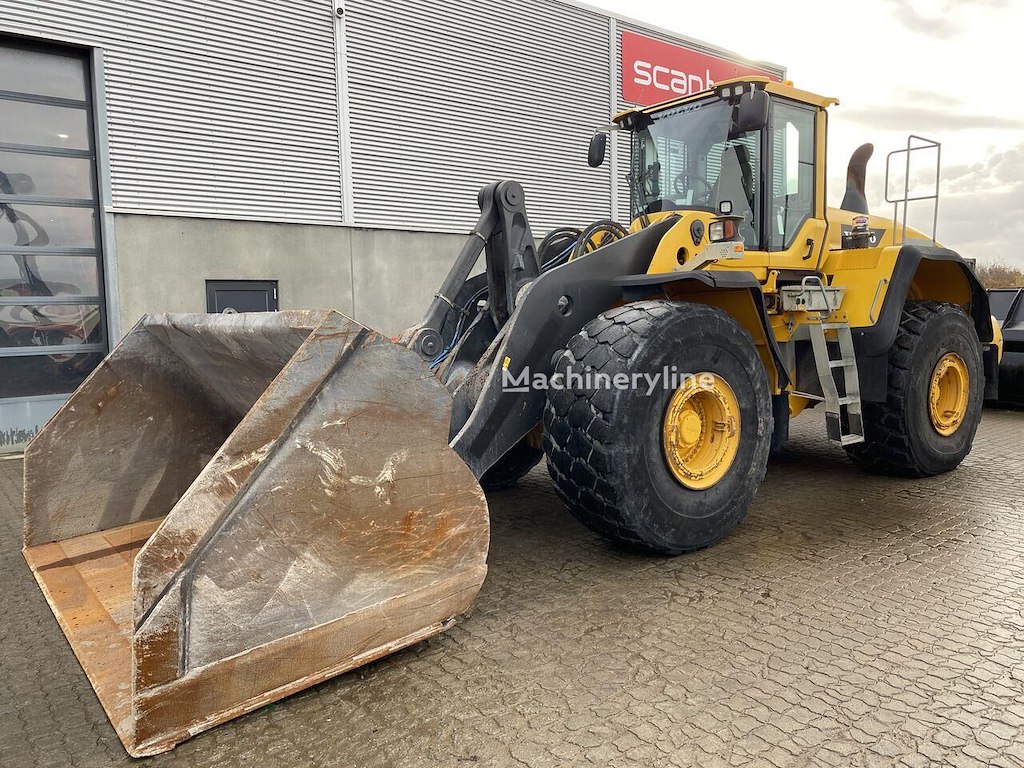 Volvo L220G prednji utovarivač