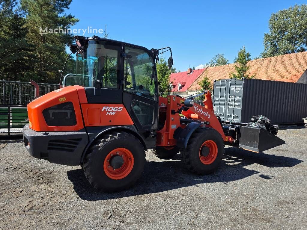 Kubota R 065 prednji utovarivač
