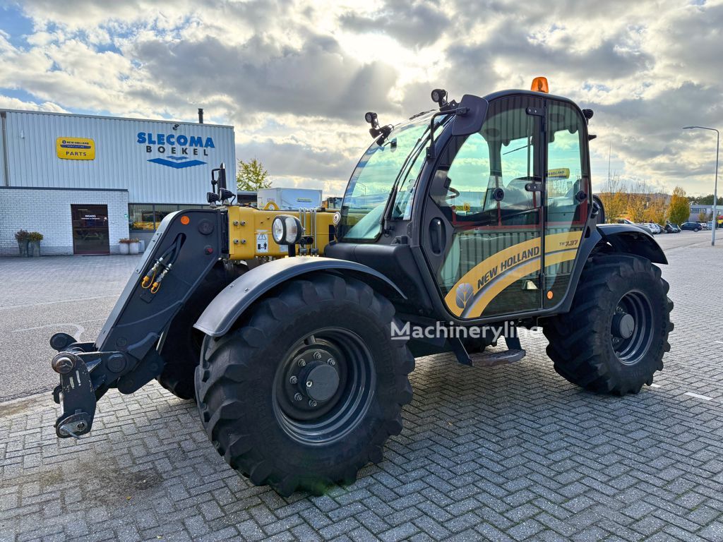 New Holland TH7.37 Plus Verreiker teleskopski utovarivač