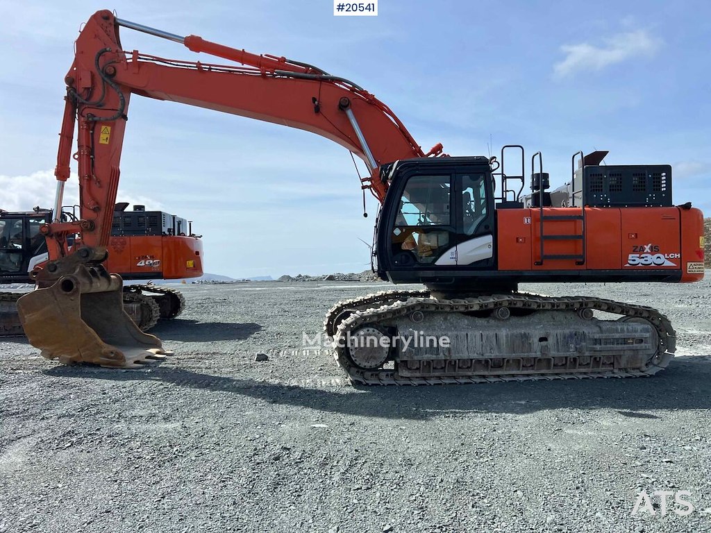 Hitachi zx530LCH-6 gravemaskin m/ graveskuffe. SE VIDEO bager guseničar