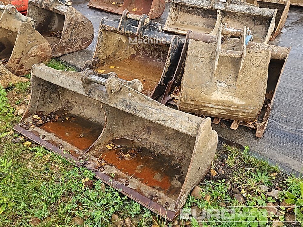 Prodaje se kašiku za bager na aukciji