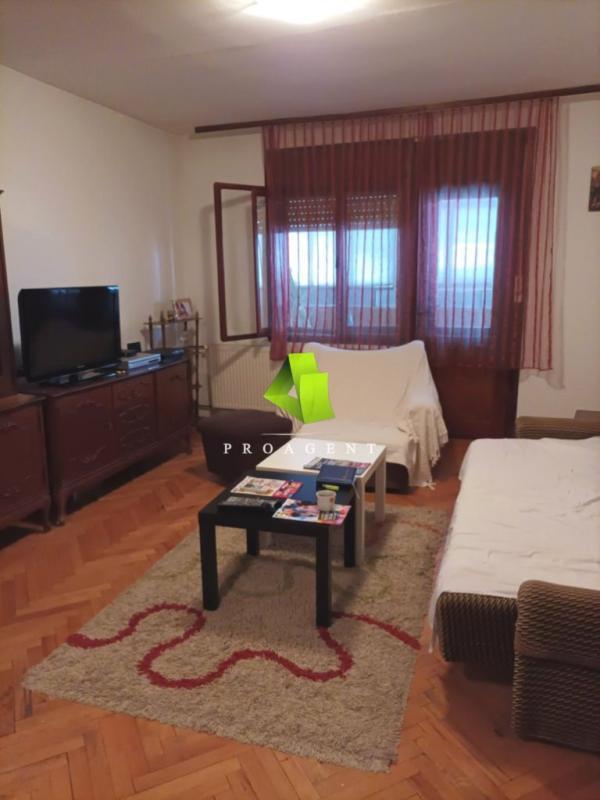 Kuća na prodaju, 370m2, 170.000€