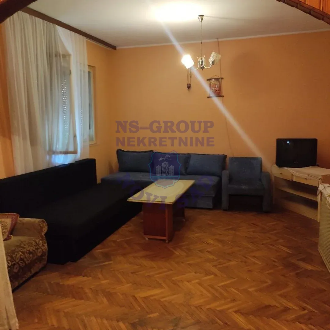 Centar, Bački Jarak