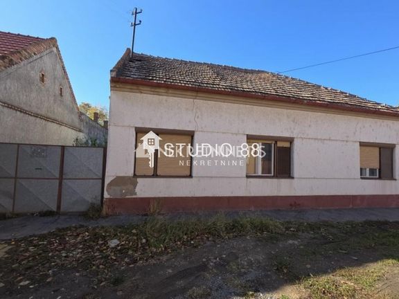 Zrenjanin, Širi centar, Kuća, 215m2, 65000 EUR
