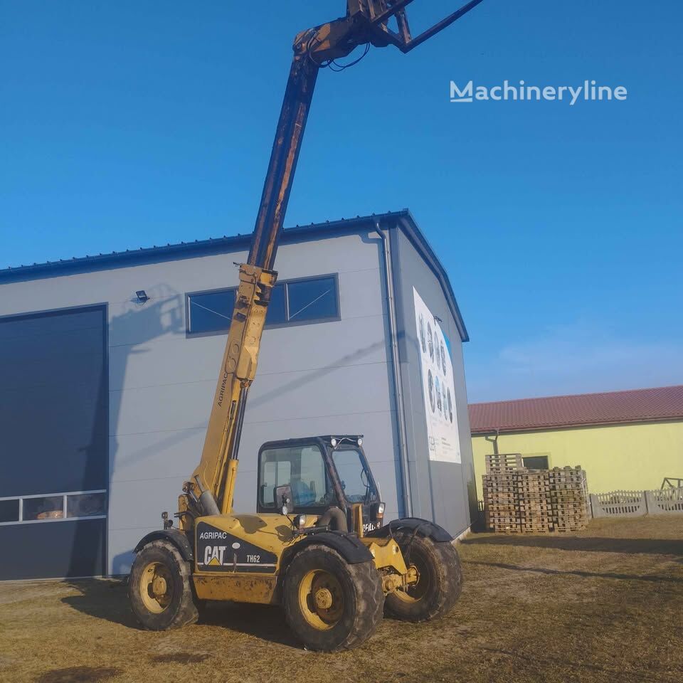 Caterpillar TH62 teleskopski utovarivač