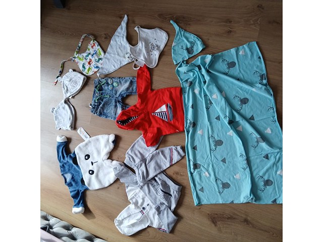 Lot garderobe za bebe 62