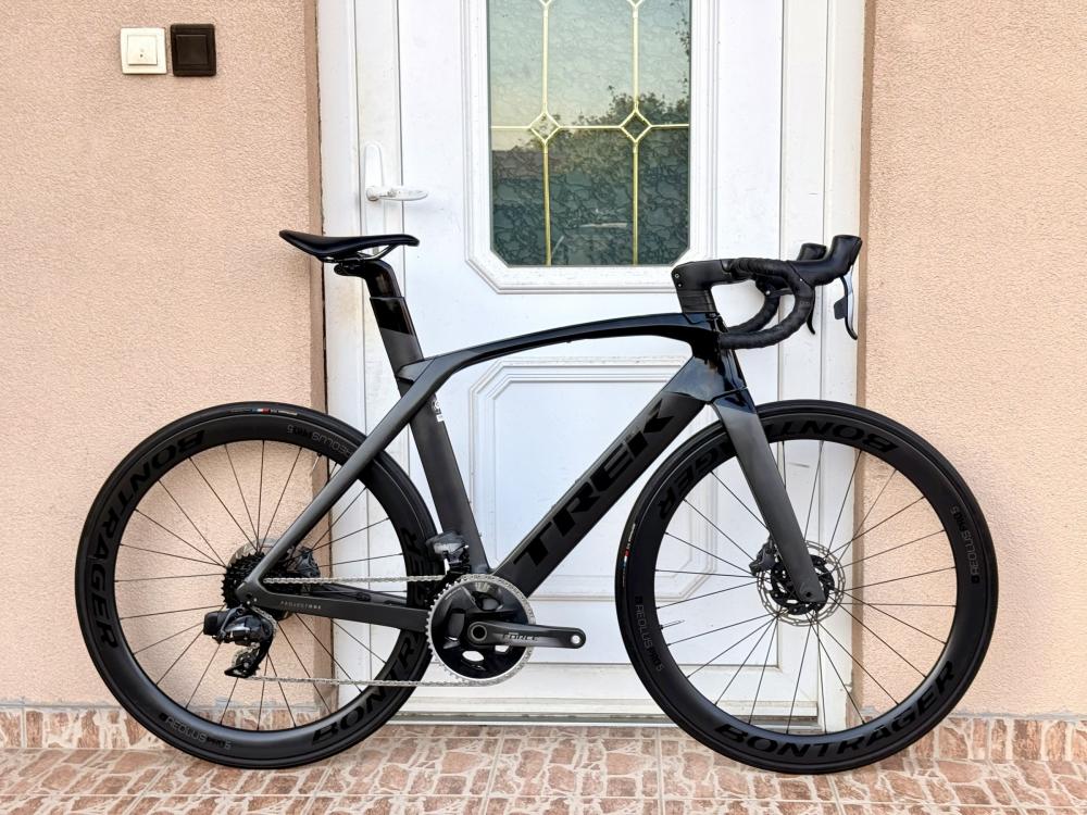 Trek Madone 28 Vel-56 cm SRAM Force AXS 2x12