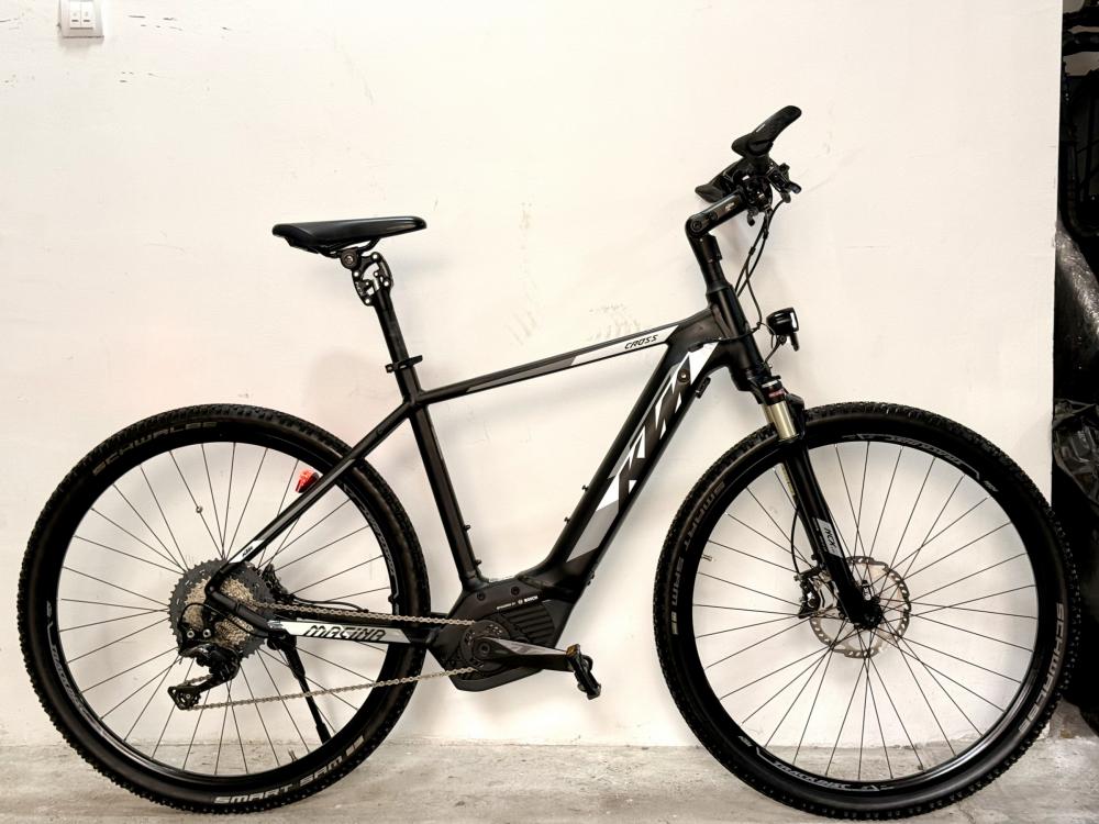 KTM MACINA CROSS 28 (Size-M) 1x11 Sve XT 600km