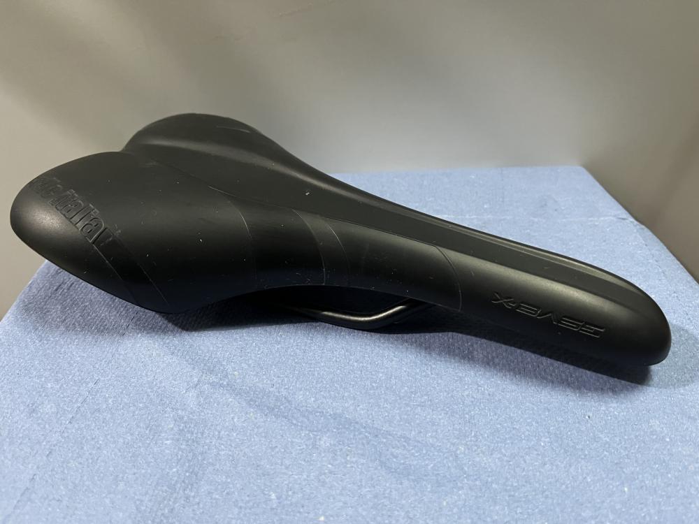 Selle italia xbase sediste 140mm sirina