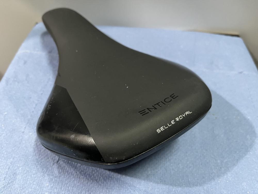 Selle royal entice 160mm sirina mtb ili treking