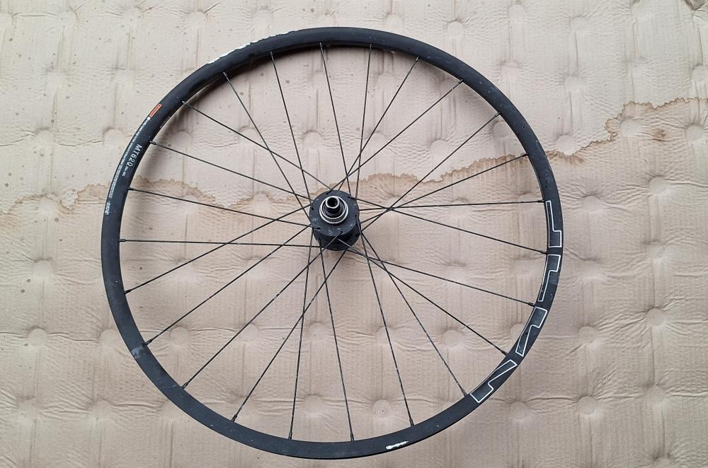 Zadnji točak Shimano MT620 microspline 29" 30c