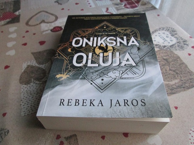 ONIKSNA OLUJA - Rebeka Jaros