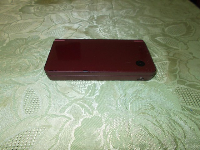 Nintendo DSi XL