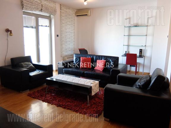 #34460, Izdavanje, Stan, CENTAR, 900 EUR