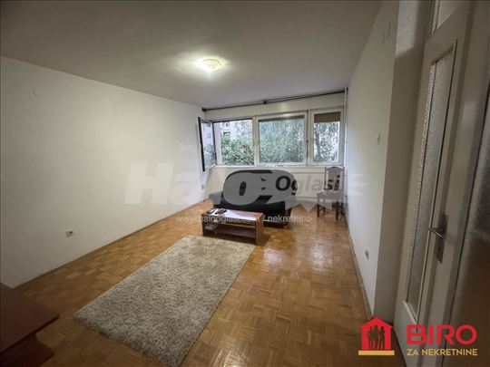 Stan,Novi Sad,Petrovaradin,kv: 62.00, € 103000, ID