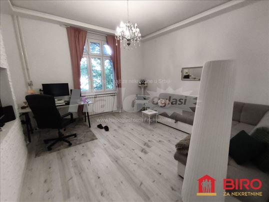 Stan,Novi Sad,Centar,kv: 61.00, € 288400, ID: 1012