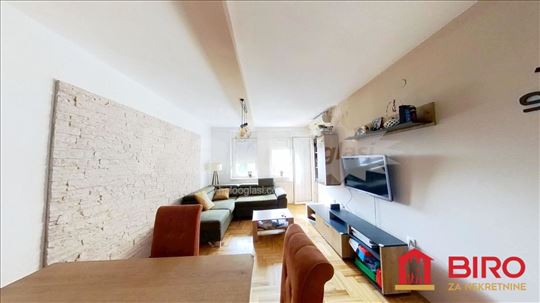 Stan,Novi Sad,Somborski Bulevar,kv: 55.00, € 14000