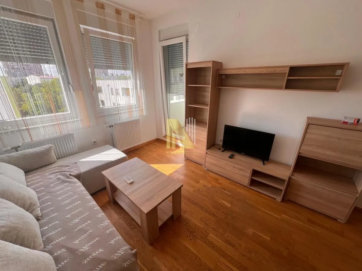 Izdavanje, jednosoban stan, 36m², Rotkvarija, Novi Sad Sve Podlokacije