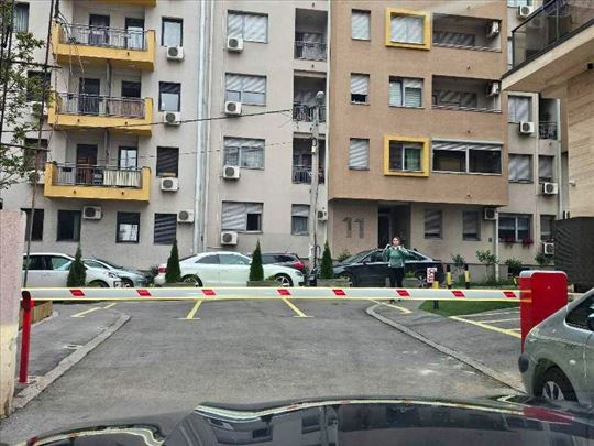 Vračar, Kneginje Julije, parking mesto 12m2