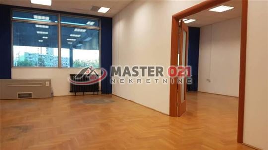 Poslovni prostor Sajam 120 m2