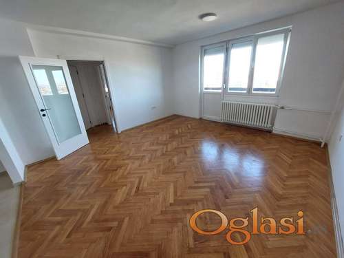Stan NOVI SAD,BULEVAR,kv: 64, € 174500, ID: 1019273