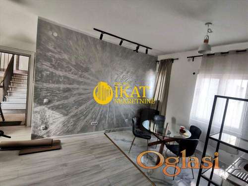 Stari grad, Trg republike 48,3m2 lux renoviran stan ID#4720