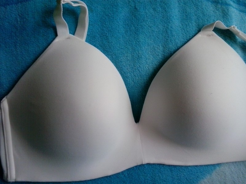 Primark grudnjak 75F (34E)