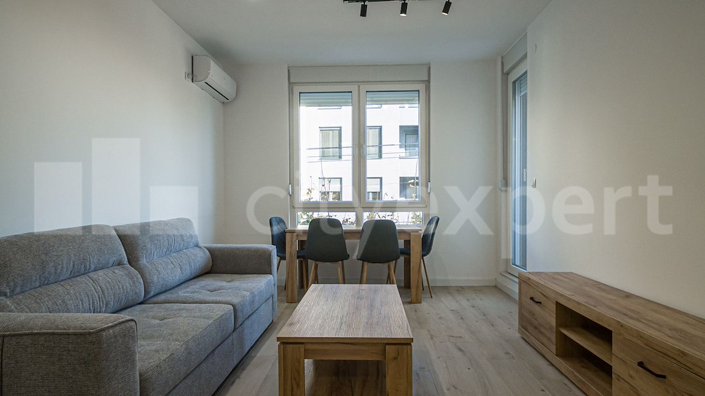 Stan Izdavanje Novi Sad Bez provizije - 44m², Radoja Domanovića, Novi Sad - 400€