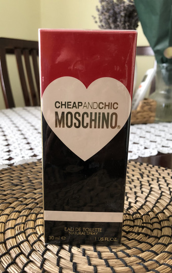 Moschino cheap and chic edt 30ml - NOVO