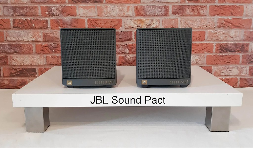 JBL Sound Pact