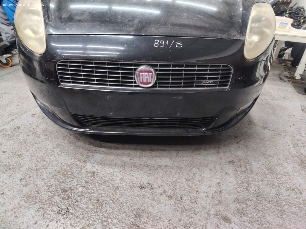 Fiat Grande Punto branik prednji kod boje 891 b Originalni d