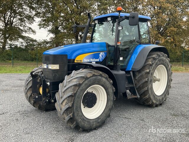 Prodaje se New Holland TM190 traktor točkaš na aukciji