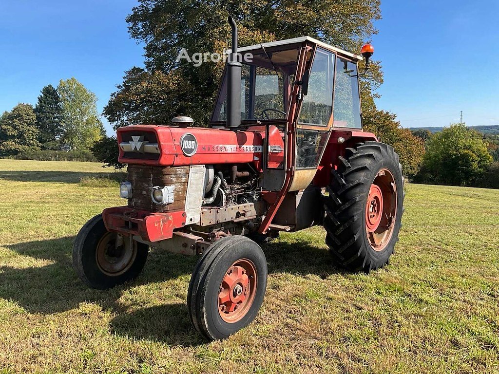 Prodaje se Massey Ferguson 1080 traktor točkaš na aukciji