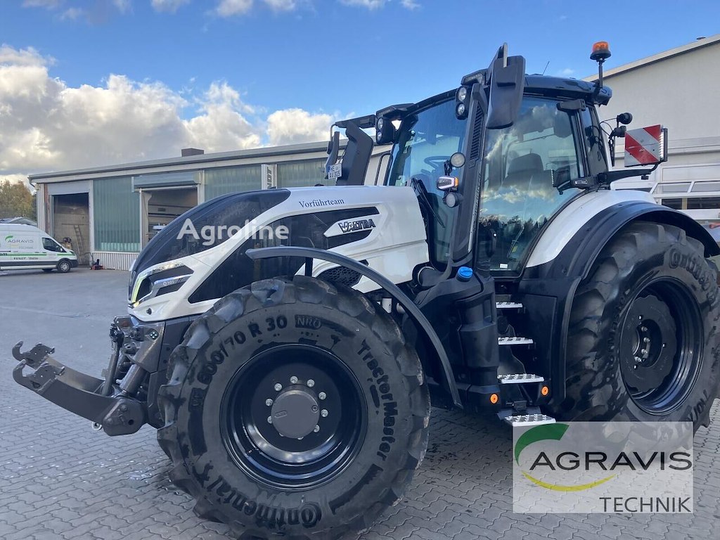Valtra Q 305 1A9 traktor točkaš