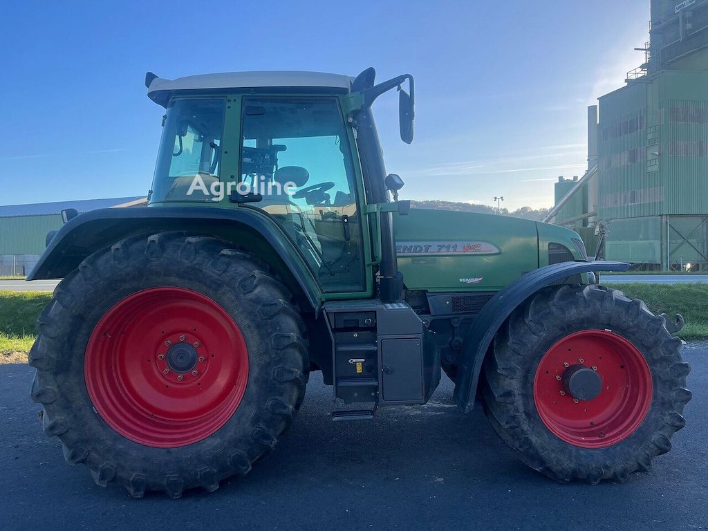 Prodaje se Fendt 711 Vario Tms traktor točkaš na aukciji