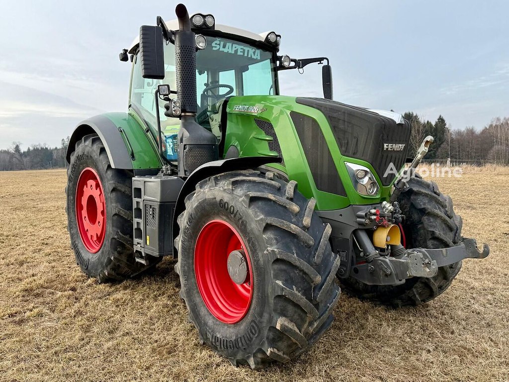 Fendt 826 VARIO ProfiPlus traktor točkaš