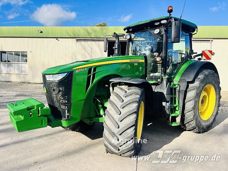 John Deere 8370R E23 PowerShift traktor točkaš
