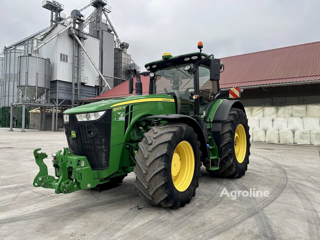 John Deere 8400 R traktor točkaš