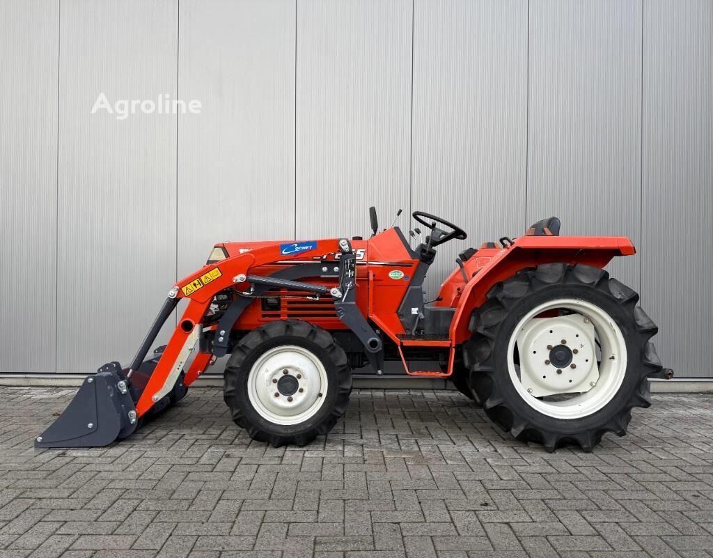 Kubota L1-255 mini traktor