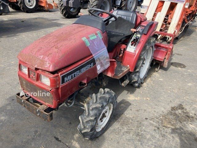 Mitsubishi TRACTOR(Mitsubishi) mototraktor