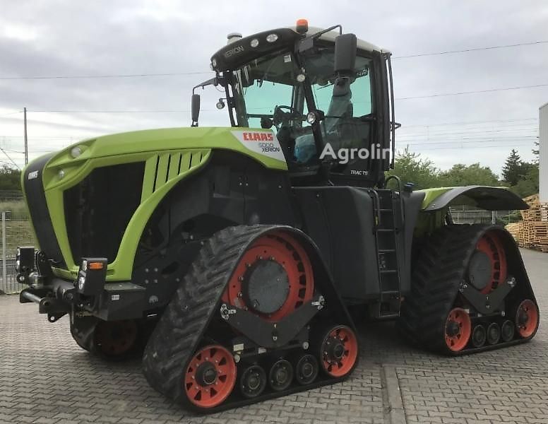 Claas XERION 5000 TRAC TS traktor guseničar