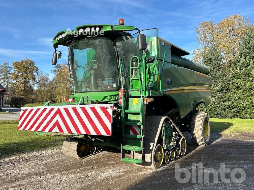 Prodaje se John Deere S680i kombajn za žito na aukciji