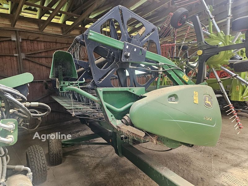 Prodaje se John Deere 618r adapter za žito na aukciji