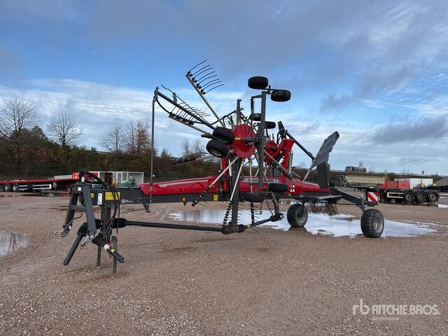 Prodaje se Massey Ferguson RK842 SD-TRC trakasti formirač otkosa na aukciji