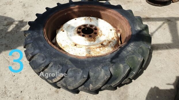 Ford 13.6 R36 Wheel 8 Stud točak