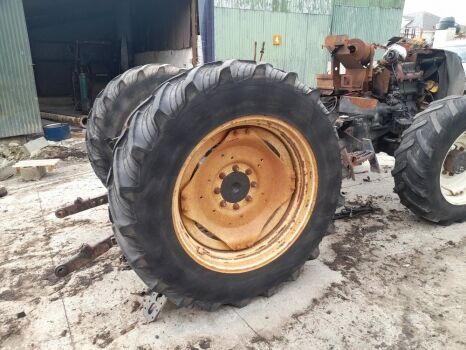 Valtra 6400 Rear Wheel And Tyre 16.9r38, W16x38 točak